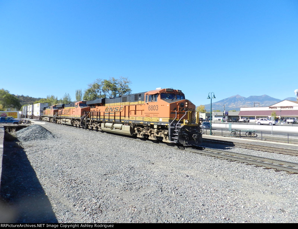 BNSF 6803